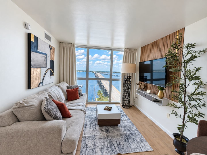 The Grand Horizont  Waterfront & City Views - Fort Myers