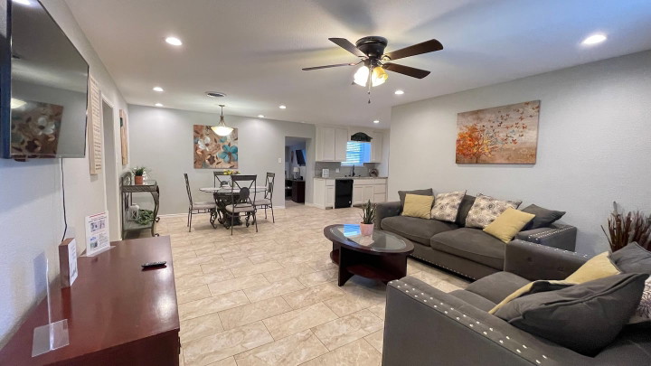 Homeawayfromhomeb/business/family Home W/office - Midland, TX