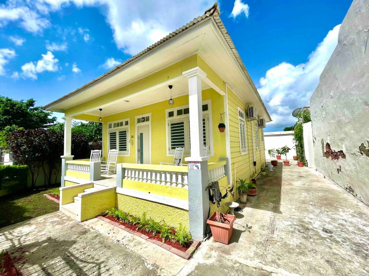 Antique House At Ponce - Ponce