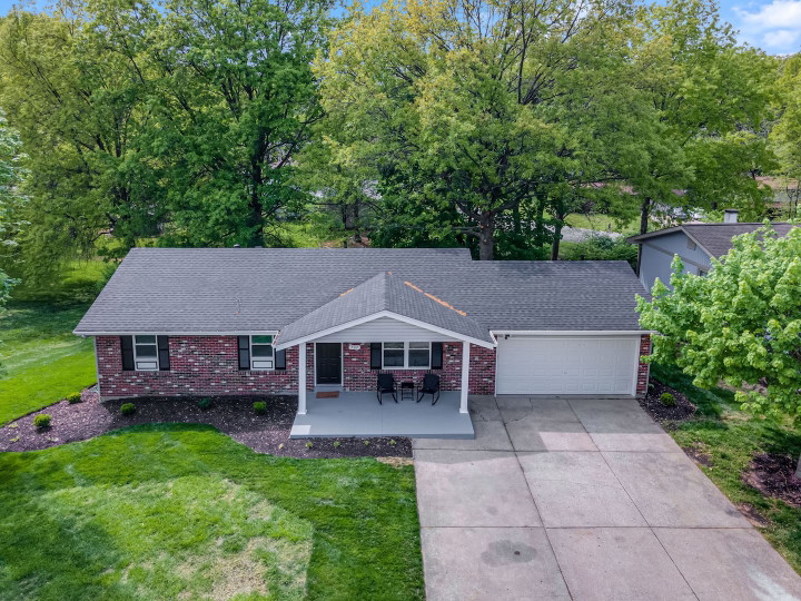 Family Friendly 4bd Home! Longer Stays Available! - O'Fallon, MO
