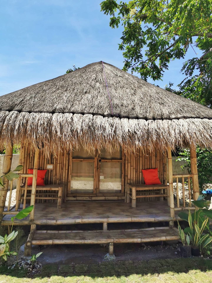 Seaside Bamboo Hut | Pool | Free Breakfast - Moalboal