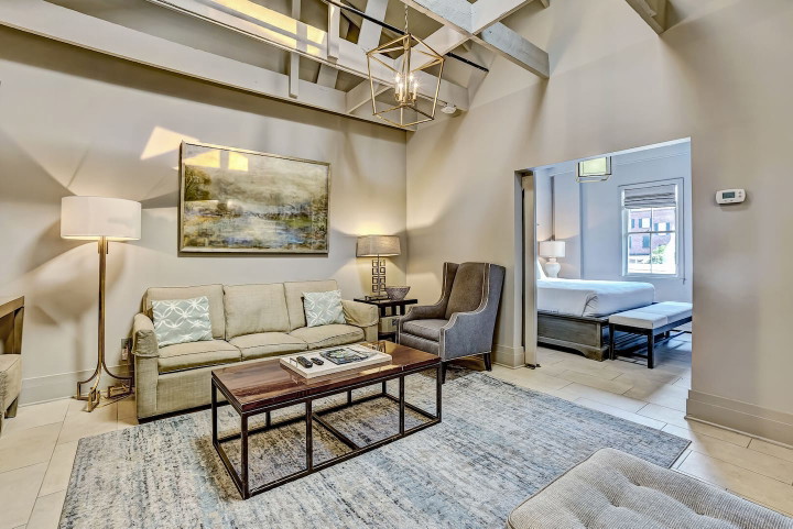 Modern Interior, Heated Pool Access - Savannah, GA