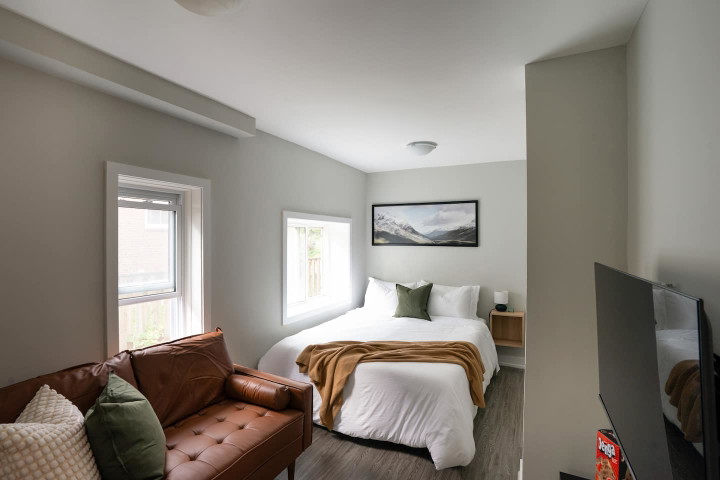 Bright Modern Studio | Central Location, Kitchen - St. Catharines