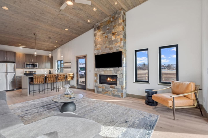 Mara Luxury Cabin- Aspen - Hamilton, MT
