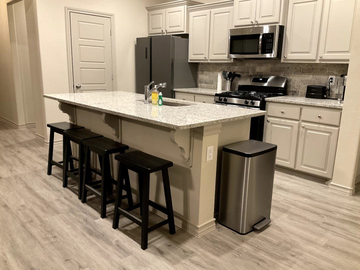 Cheerful 3-bedroom New Home Close To Texas Tech - Lubbock, TX