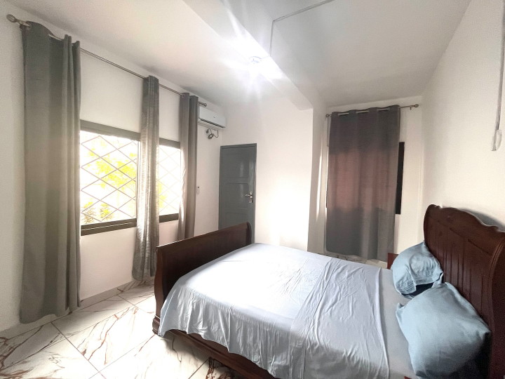 Comfortable 2 Bedroom Apartment - Monrovia