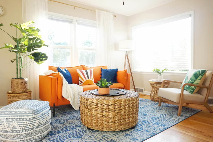 Vibrant Getaway! Sleeps 10. King Beds & 2 Baths. - Cedar Rapids, IA