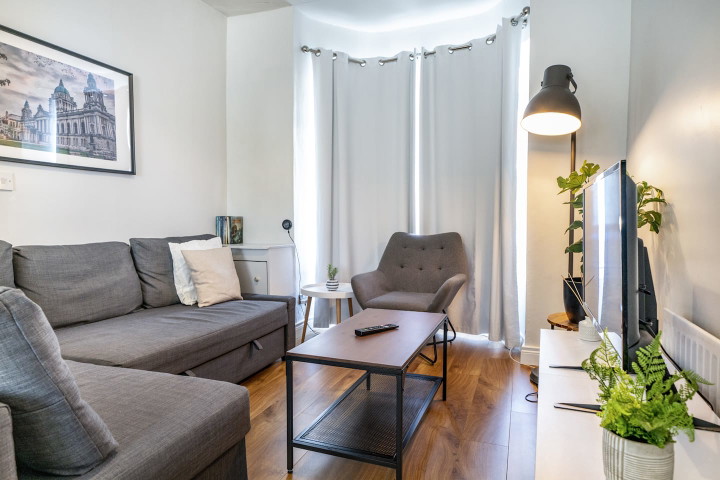 Cosy 2 Bedroom Town House Close To City Centre - Belfast