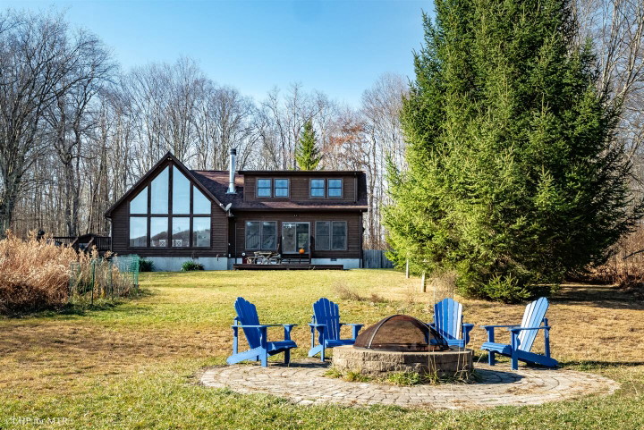 Alpen View - Lake Front, Dog Enclosure, Fire Pit - Davis, WV