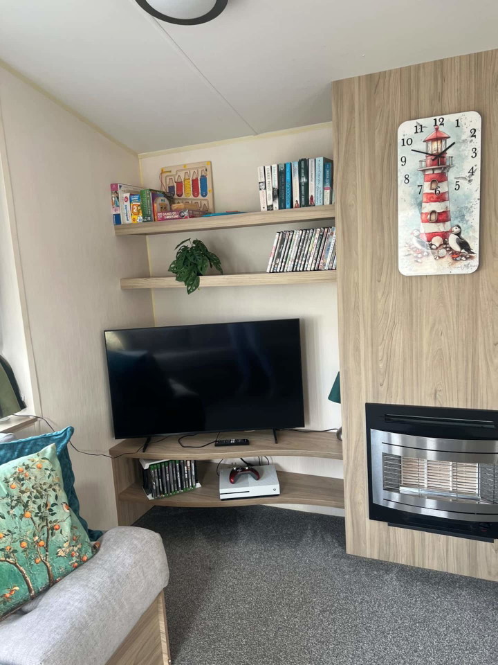Cozy Family Caravan In Rhyl. Minutes From Beach - Rhyl