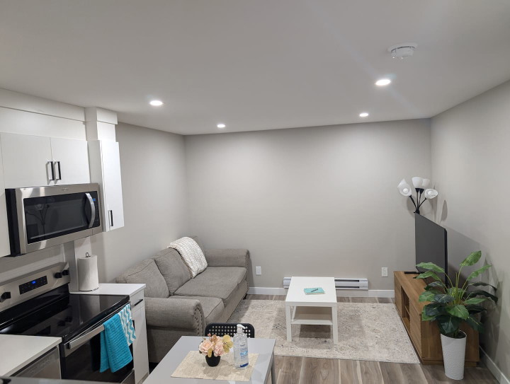 Cozy Home With Modern Amenities - Regina