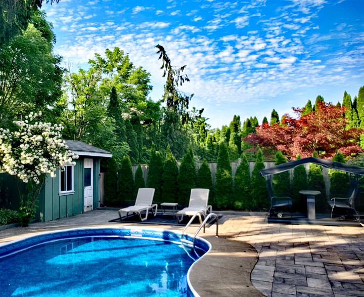 Lake & Vine Collection | Retraite Au Bord De La Piscine - Niagara-on-the-Lake