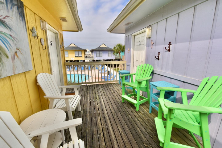 Cute, Clean And Pup Friendly!!!! - Gulf Shores, AL