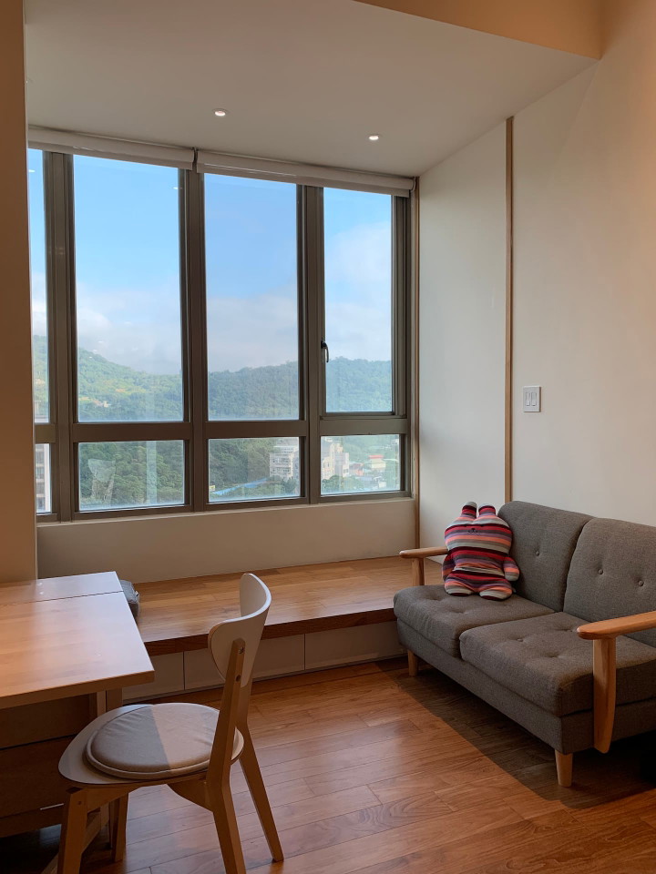 "Monthly Rental" Japanese Style.1 Bedroom, 2 Living Rooms, 2 Bathrooms, Mrt Zhuwei Station (600m). Tamsui. Parking Space (Extra Charge) - Taipei