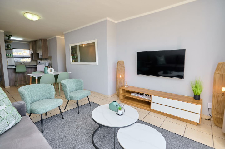 Unit 309 At Menlyn Place - Pretoria, South Africa