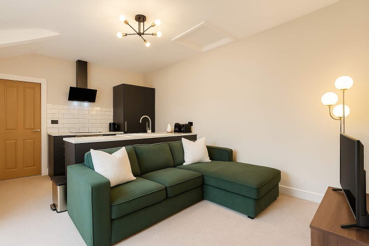 3 Bedroom Central Apartment For 6 + Free Parking - Cardiff
