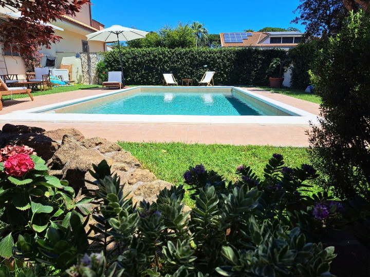 Villetta Con Piscina Ad Anzio - Anzio