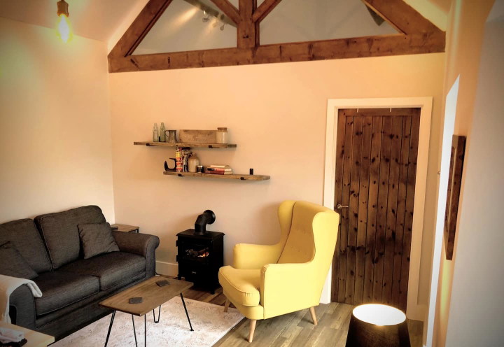Luxury Converted Stone Barn, Town Centre Location. - Wellingborough