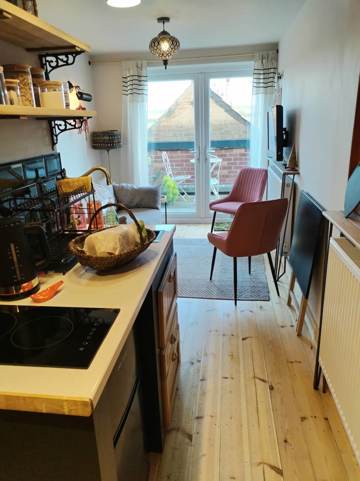 The Hideaway, Charming Village Location - Beverley, UK