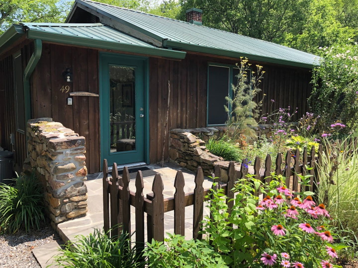 Goldfinch Cabin; Walk To Forest And Town - Hot Springs, NC