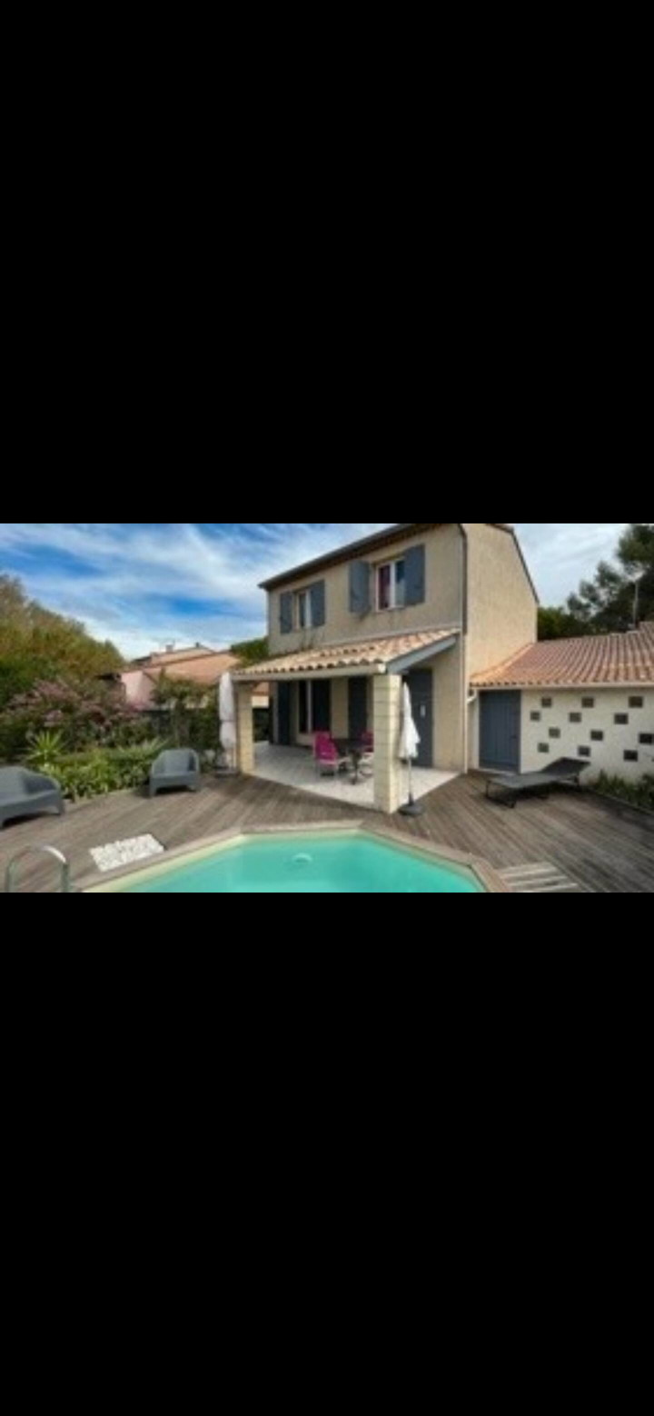 Maison Avec Piscine Et Jardin à Orange - Orange
