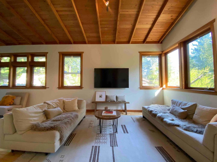Palm Retreat House | Luxury Home Near Snug Cove - Bowen Island