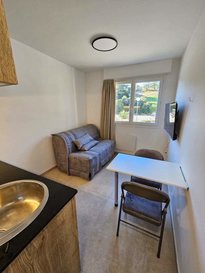 Petit Studio En Rdc - Saint-Tropez