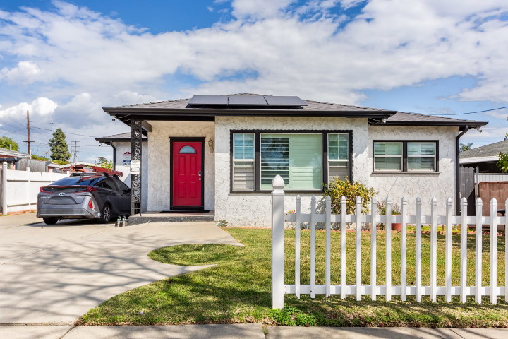 Private 2br Suite | Near Ontario Airport - Ontario, CA