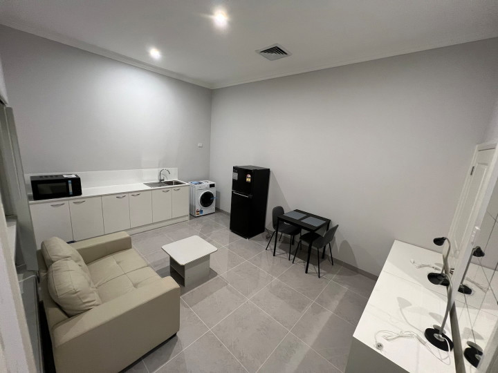 Centrally Located Studio In North Ryde Nr Bus Stop - Sydney