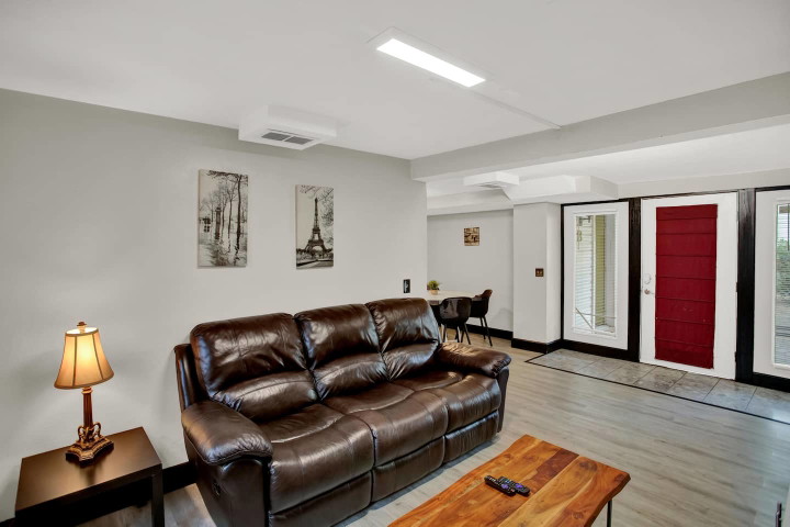 Heart Of Downtown | 2br 2ba | Min To Uf | Apt. B - Gainesville, FL
