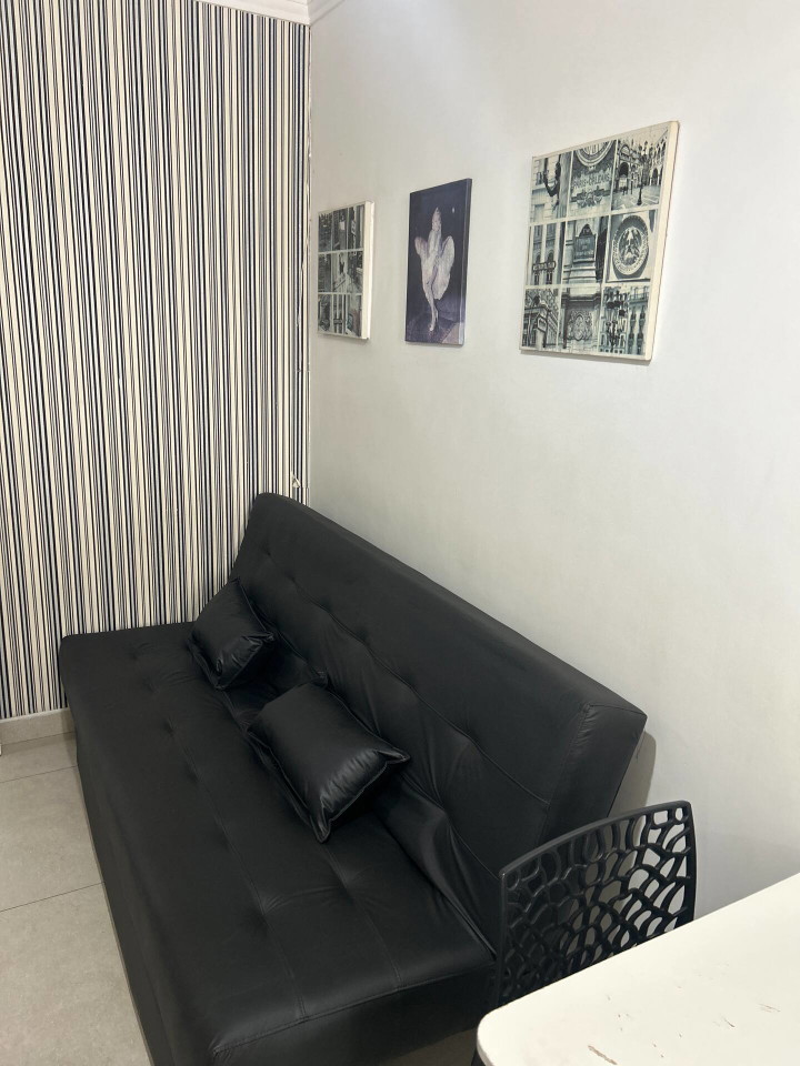 Pequeno Apto Central (Mínimo 7 Dias P Réveillon) - Balneário Camboriú