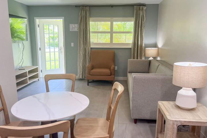 Spacious Two Bedroom Villa - Marco Island, FL