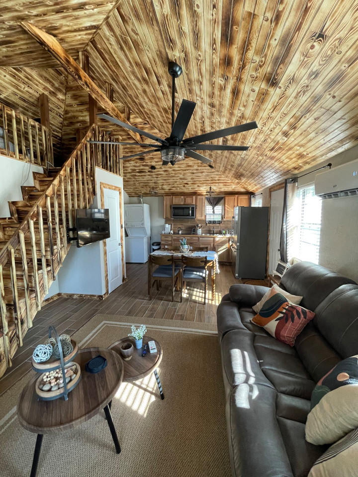Rustic Cottage In Historic Old Town - Lawton, OK