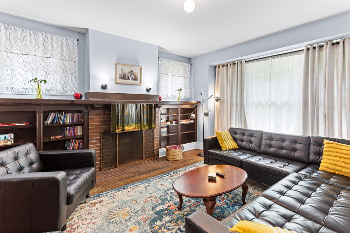 Charming Historic Home | Quiet Luxury + Backyard - Detroit