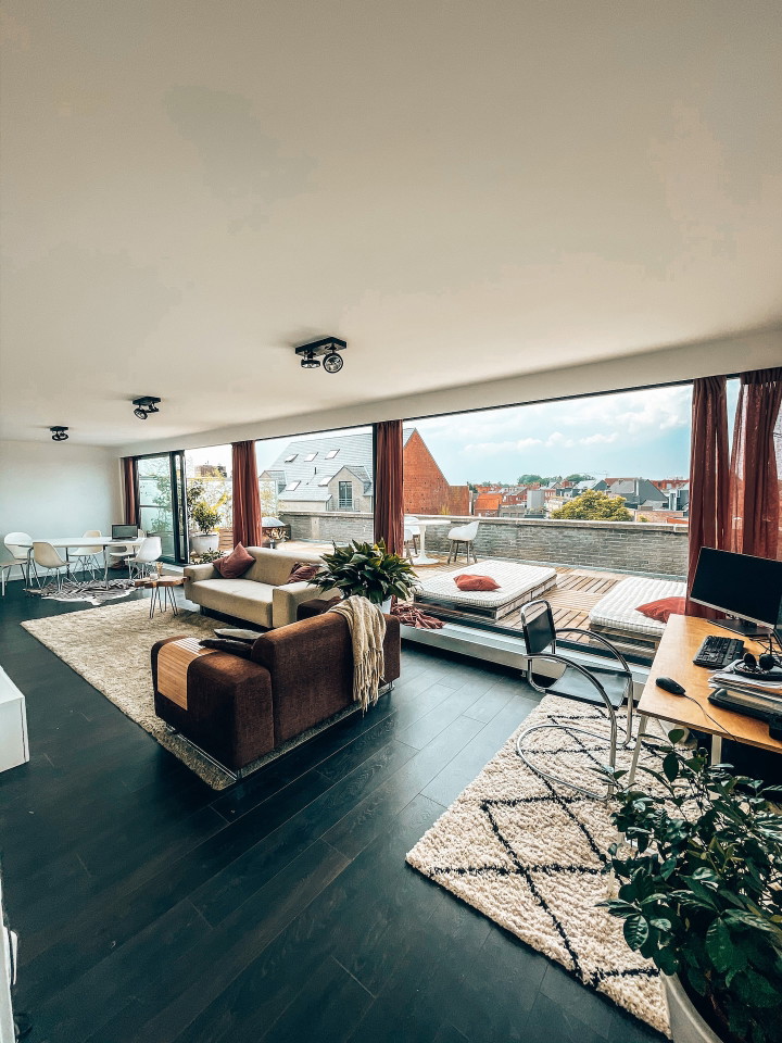 Penthouse Met Ruime Terrassen In Hartje Geel - Lille, Belgium