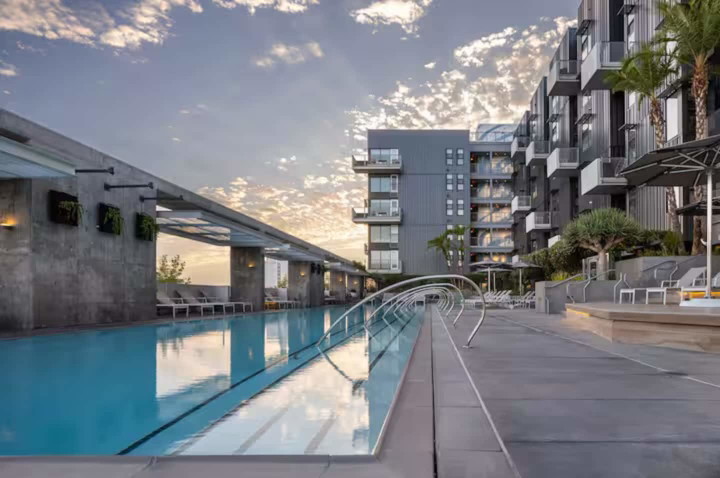 2 Bd 2bath~ Free Parking Gym Pool Jacuzzi - ハリウッド, CA