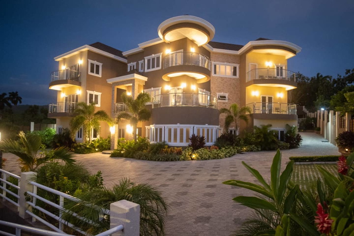 The Sun Seeker Villa Ja. 5 Bedrooms In Montego Bay. Fully Staffed. - Montego Bay