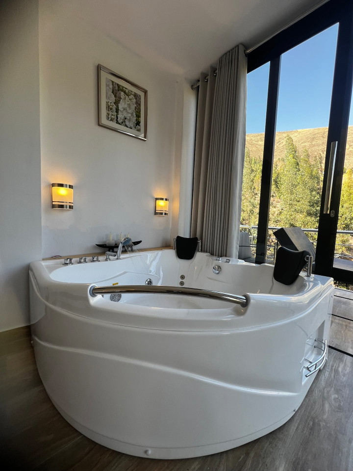 Vistas A La Montaña En Jacuzzi - Clavel - Tarma
