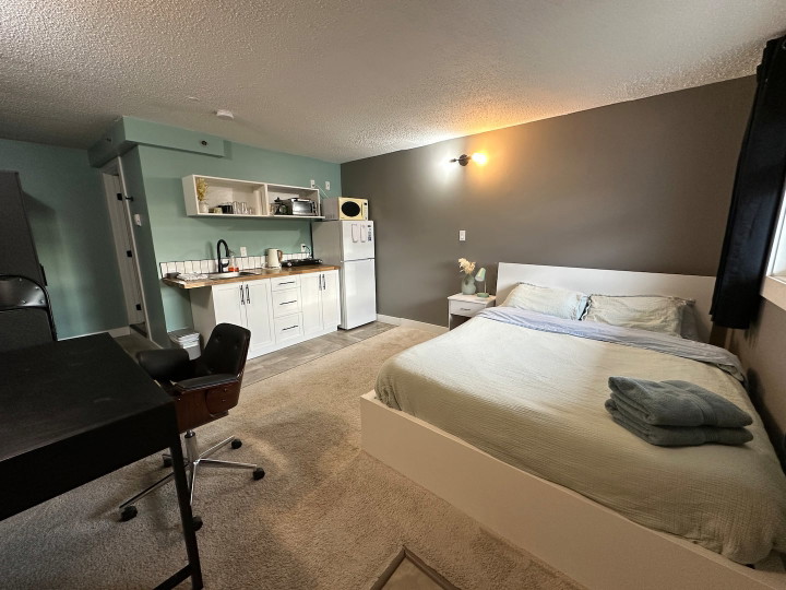 Cozy Suite In Downtown Yellowknife - イエローナイフ