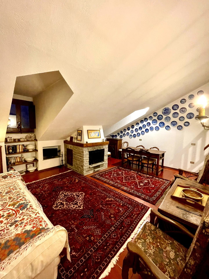 Attic On White - Courmayeur