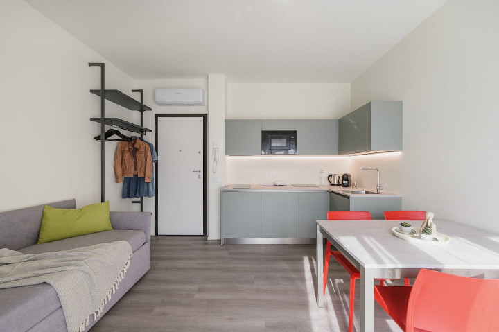 Proche Centre Et Hôpital | Ascenseur  Hors Ztl - Modena