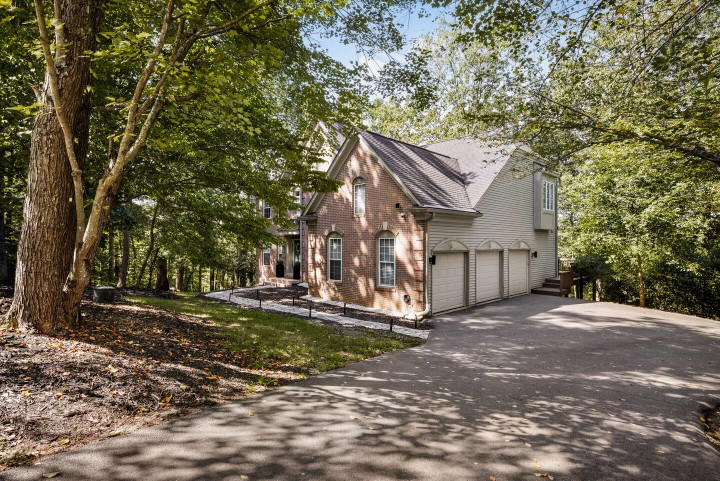 Tranquil Wooded Acres - Manassas, VA