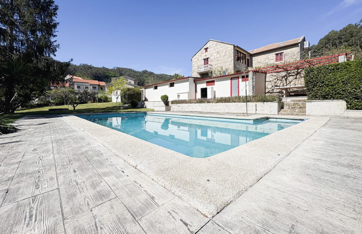 Villa Familiale Avec Jardin Et Piscine Privée - Vigo