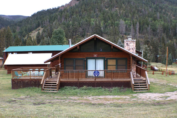 Bear Valley Cabin - Upper Valley -  Pet Friendly - Taos Ski Valley, NM