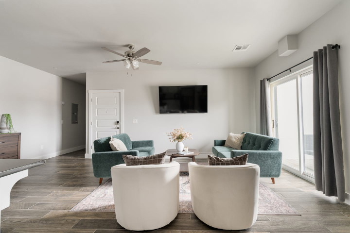 E202: 3br Near Uco | 2 King+ Private Bath Every Br - Edmond, OK