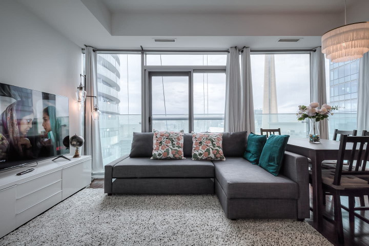 Monthly Rental 50% Off Stylish Downtown Condo - Toronto
