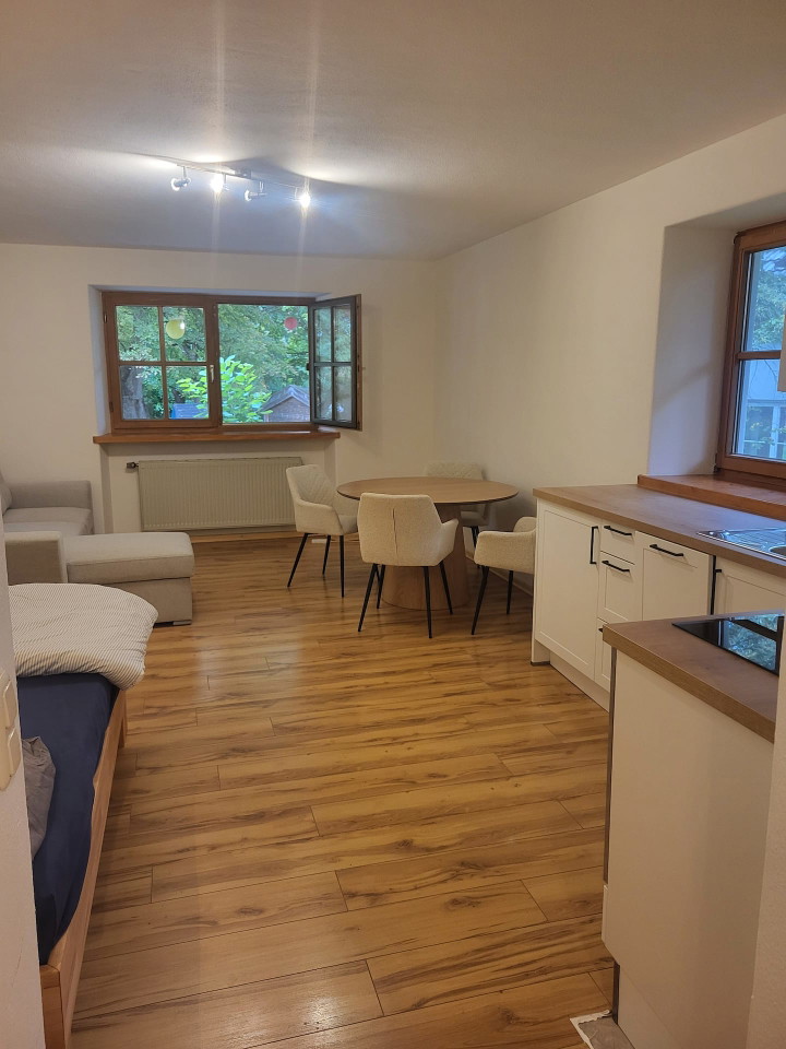 Naturnahe, Ruhige Und Charmante Einliegerwohnung - Feldafing