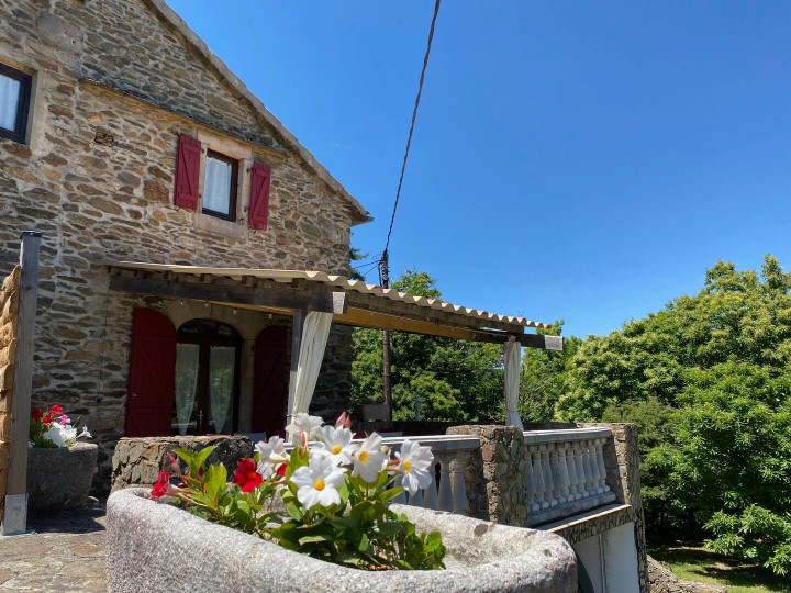 Gîte De 6/8 Personnes : Le Châtaignier - Ardèche