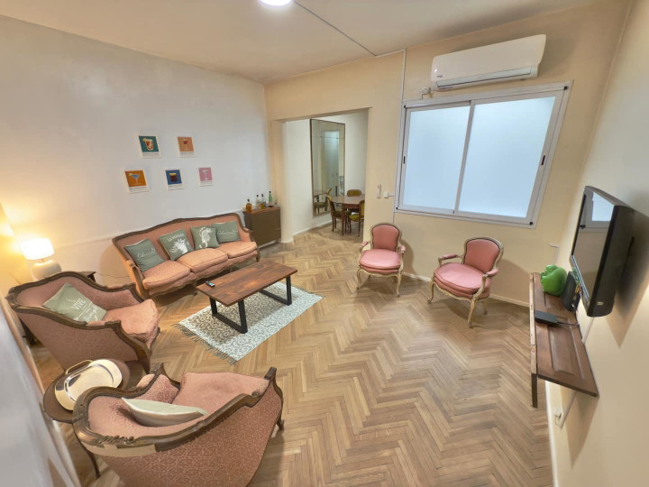 Apartment In Recoleta For A Group Of 6, Spacious And 2 Bathrooms - Buenos Aires