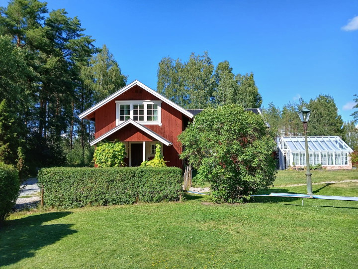 Skogens Krypin | Dog-friendly Accommodation At Hästgård - Enköping